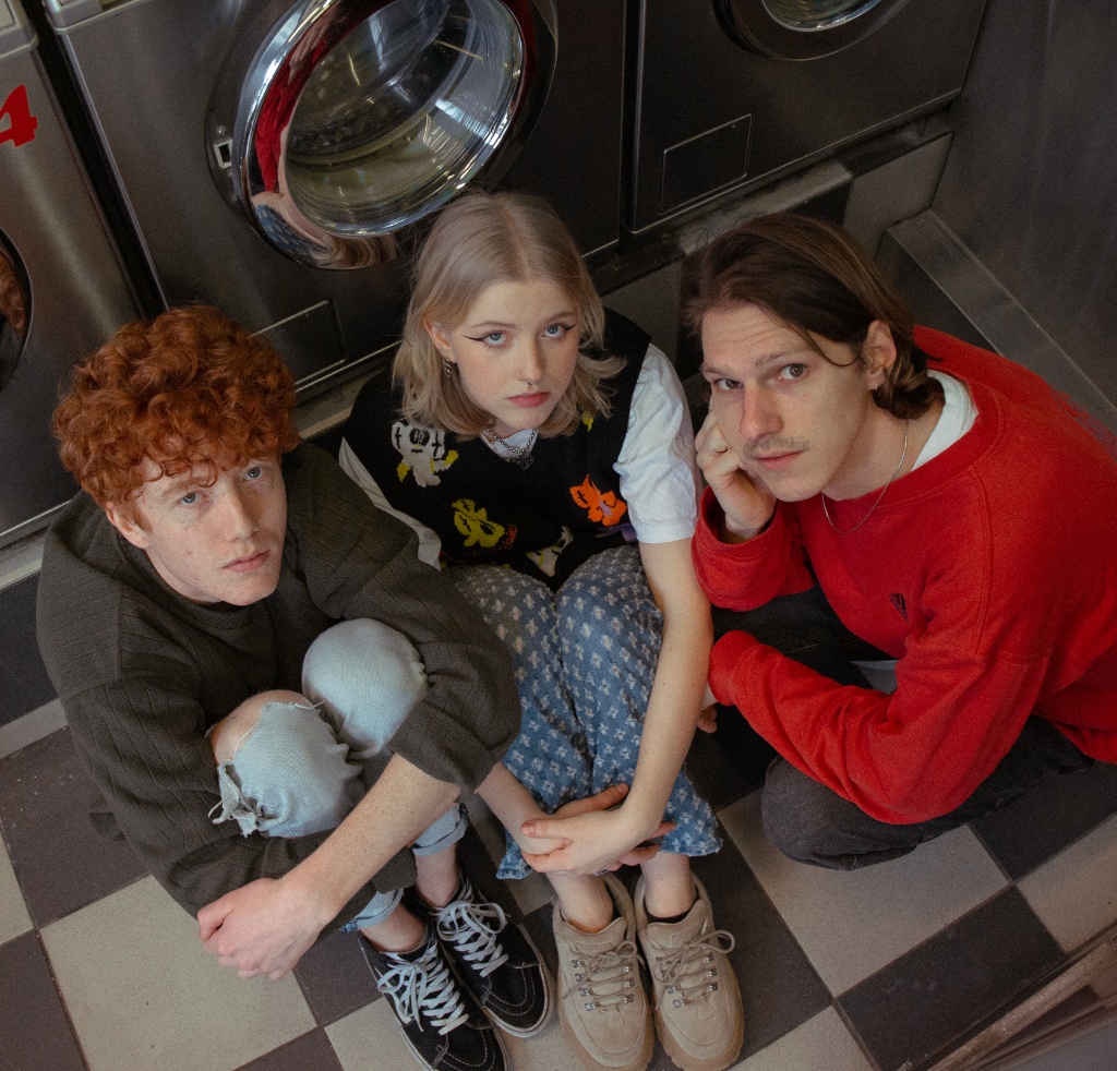 Netherlands Band Mood Bored Fills Up Your Ears With Single “Pour Into ...